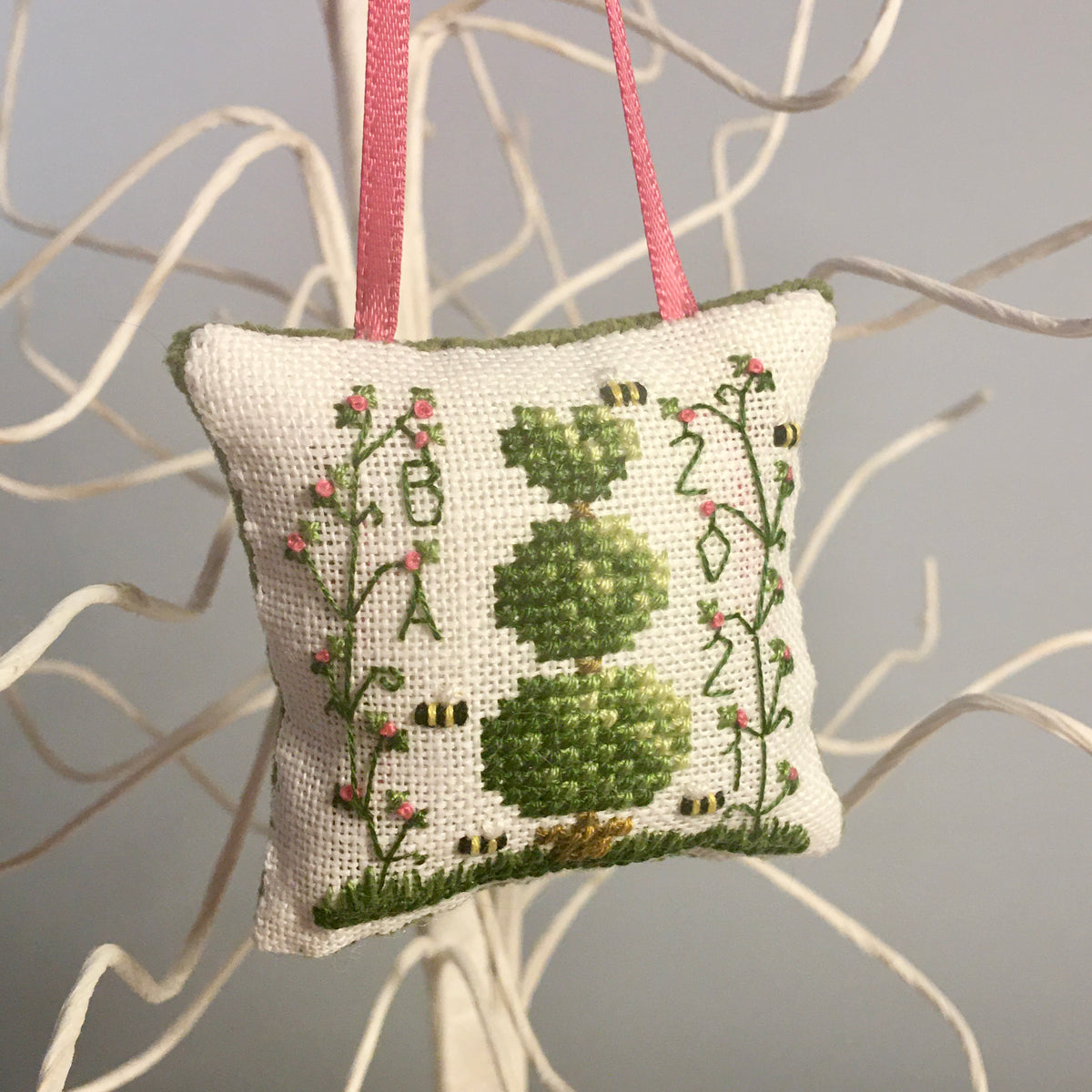 Valentine Garden – Blue Coppice